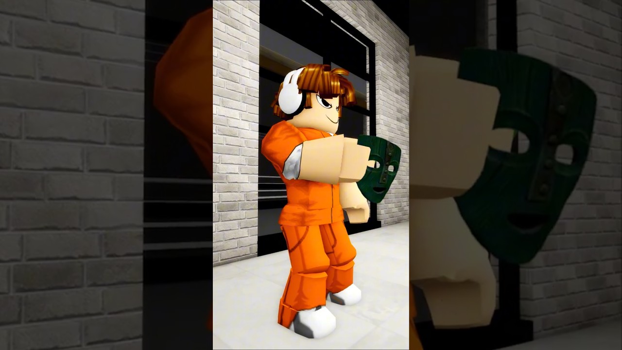 Bacon transformed into the mask to help me out..👌😳 #robloxshorts # ...