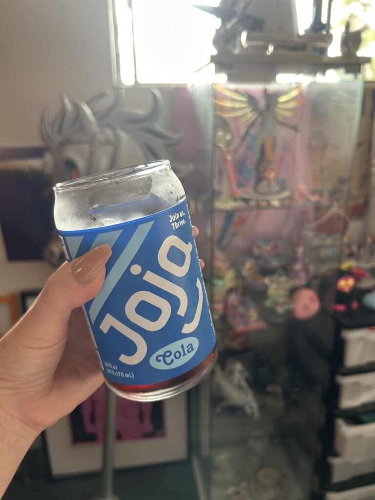 New glass for my Coke Zero.. Uh I mean joja cola 💙 - MineNest, Mine Nest